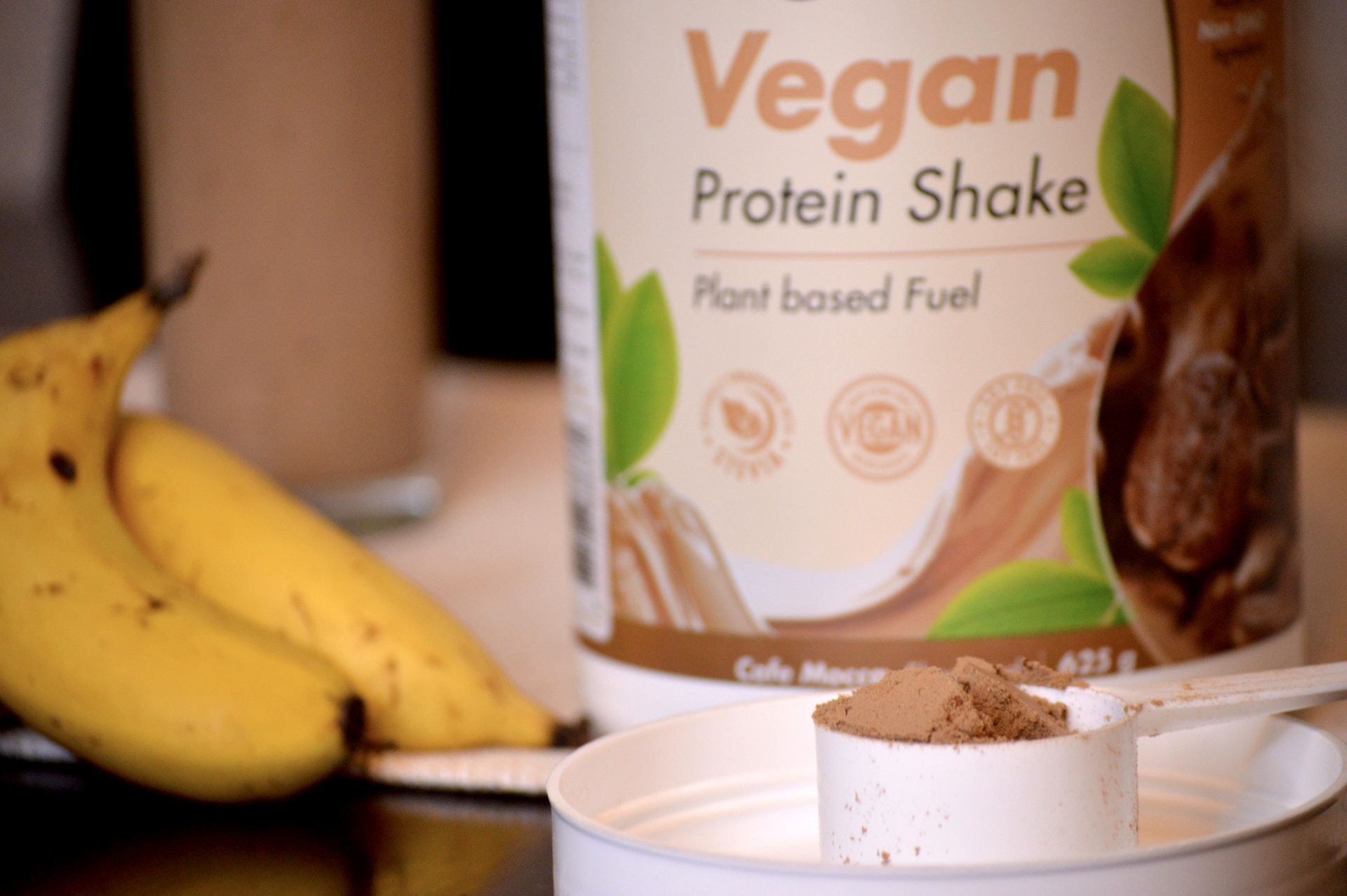 Protein Bar vs Protein Powder: The Pros, Cons, and Everything in ...